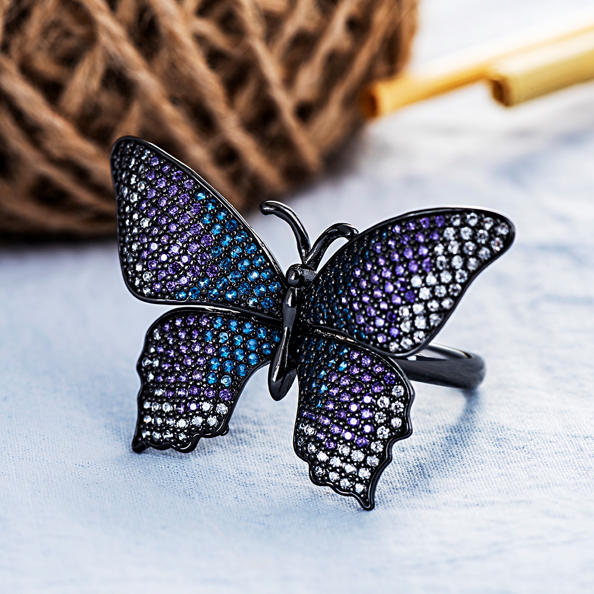 Butterfly Cubic Zirconia Fashion Ring with Beautiful Craftmanship