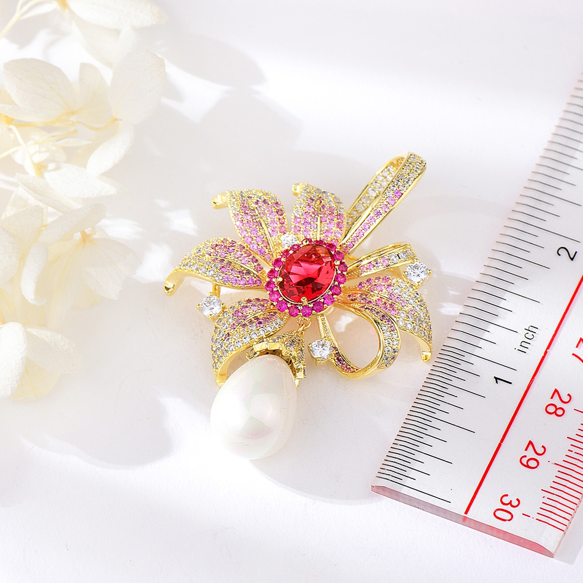 Wholesale Gold Plated Pink Brooche of Original Design